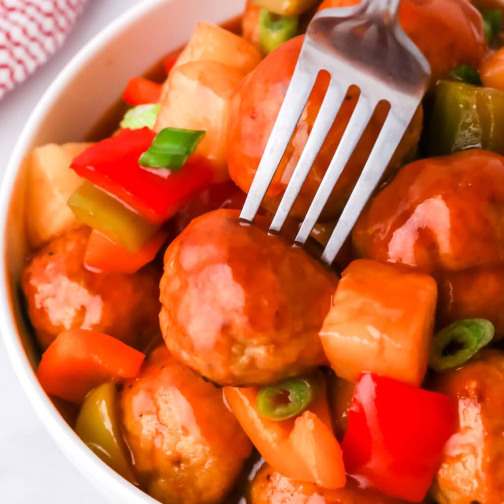 Sweet and Sour Meatballs with Pineapple {20 Minute Recipe}!