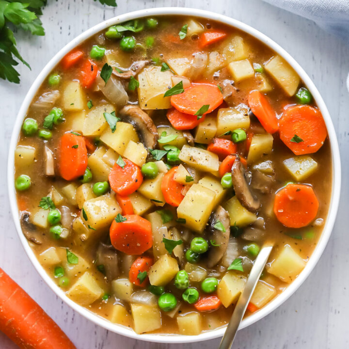 Best Hearty Vegetable Stew (30 Minute Recipe!) Easy, One Pot Dinner