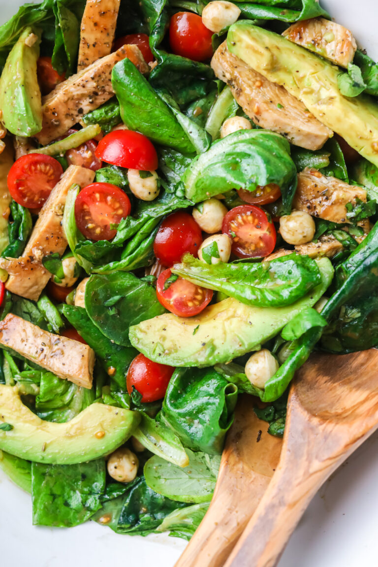 Chicken Caprese Salad (Ready in 20 Minutes) | Easy Recipe